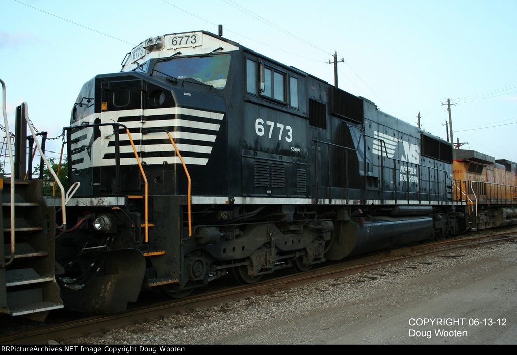 NS 6773